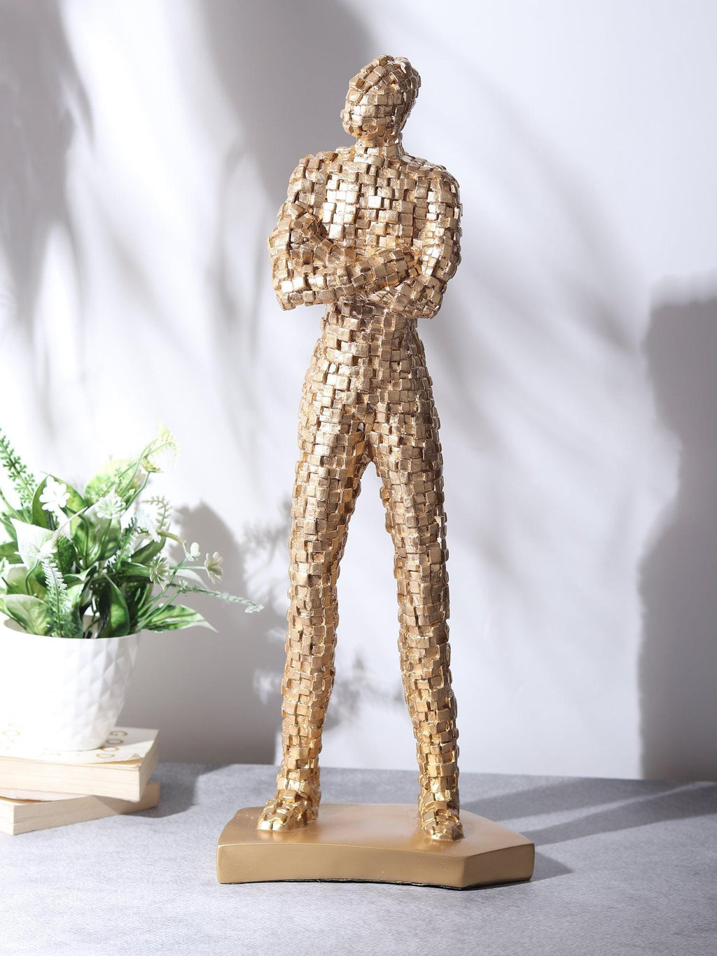 Buy Showpieces & Collectibles Online in India at IKIRU | Upto 30% OFF