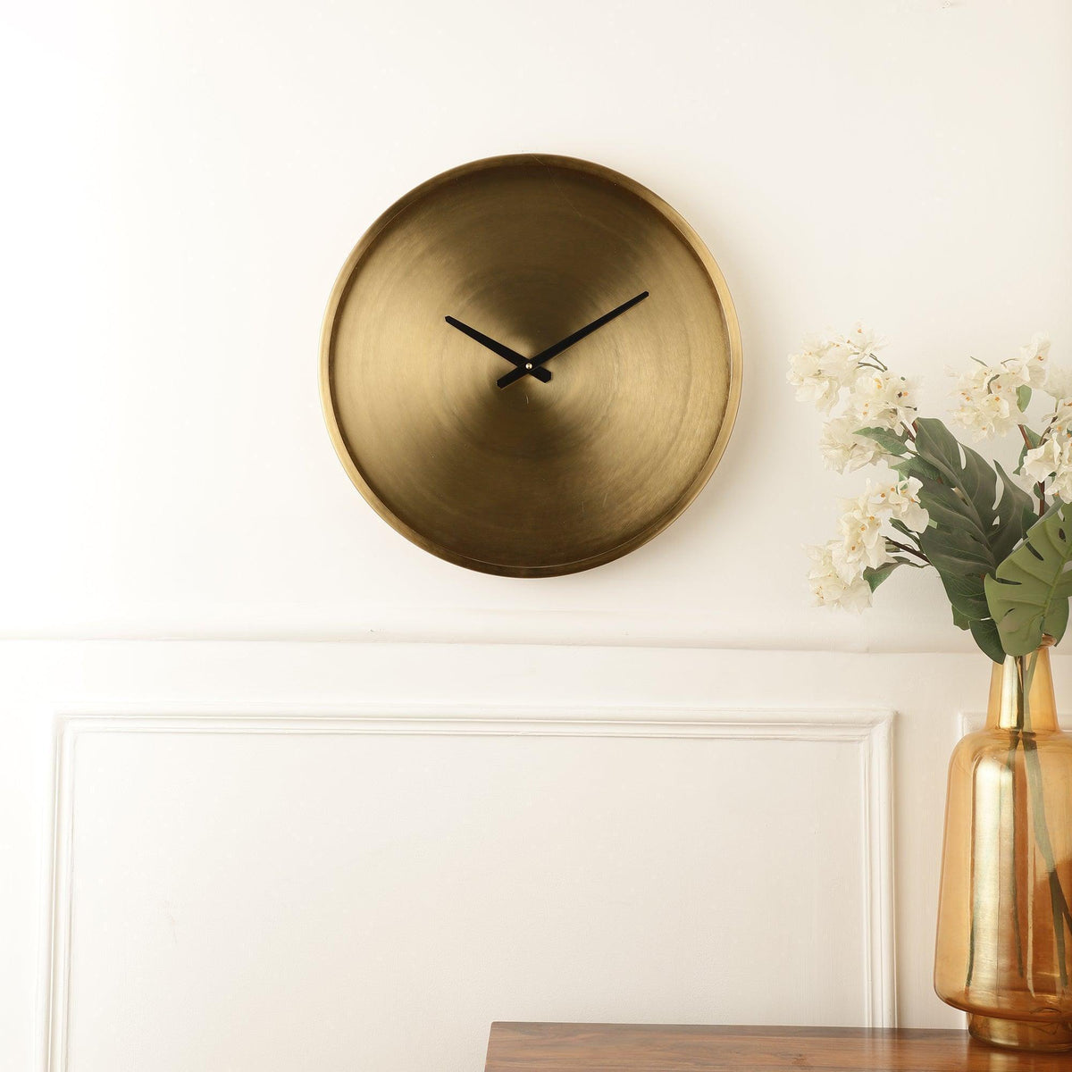 Decorative Round Metallic Wall Clock For Home & Office Decor — IKIRU