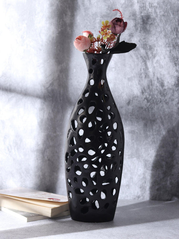 Shop Sophia Floral Vase & Decorative Flower Vases Showpiece - Ikiru – IKIRU