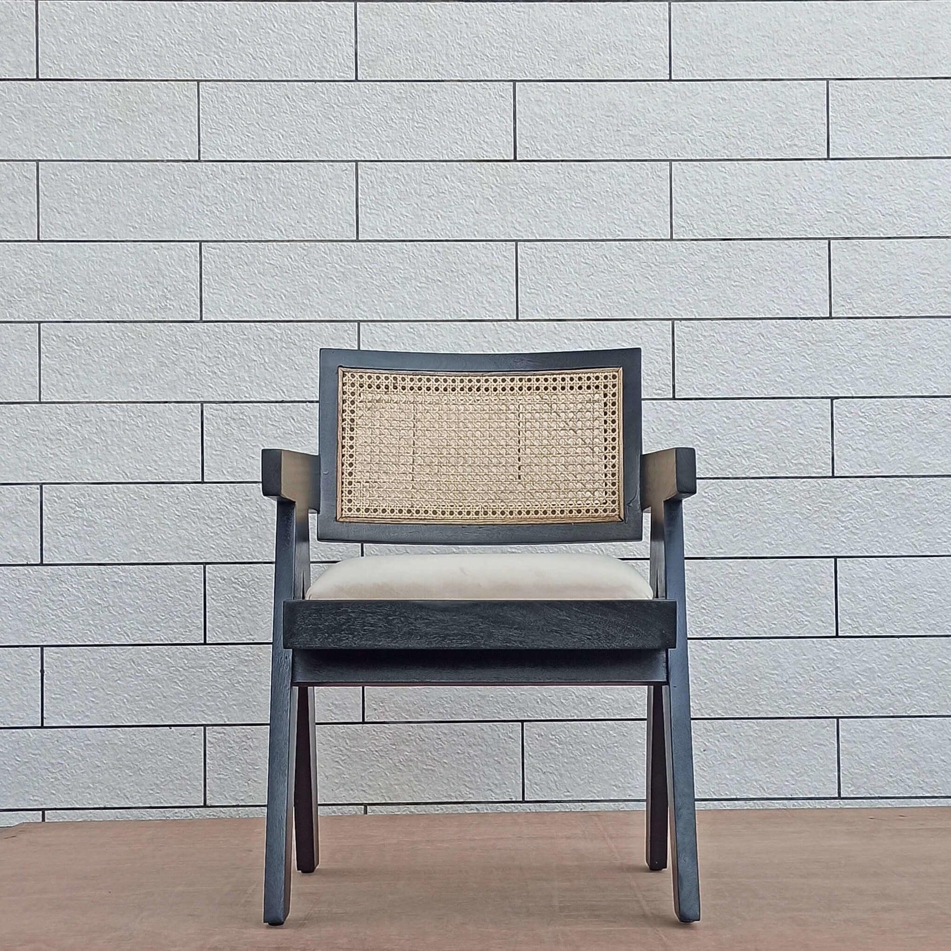 𝗕𝘂𝘆 𝗖𝗵𝗮𝗶𝗿𝘀 𝗢𝗻𝗹𝗶𝗻𝗲 𝗶𝗻 𝗜𝗻𝗱𝗶𝗮 @55% 𝗢𝗙𝗙 Furniture Sale @IKIRU